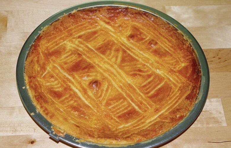 Met dit recept maak je je eigen oud-Hollandsche boterkoek! Overheerlijk en zo makkelijk ...